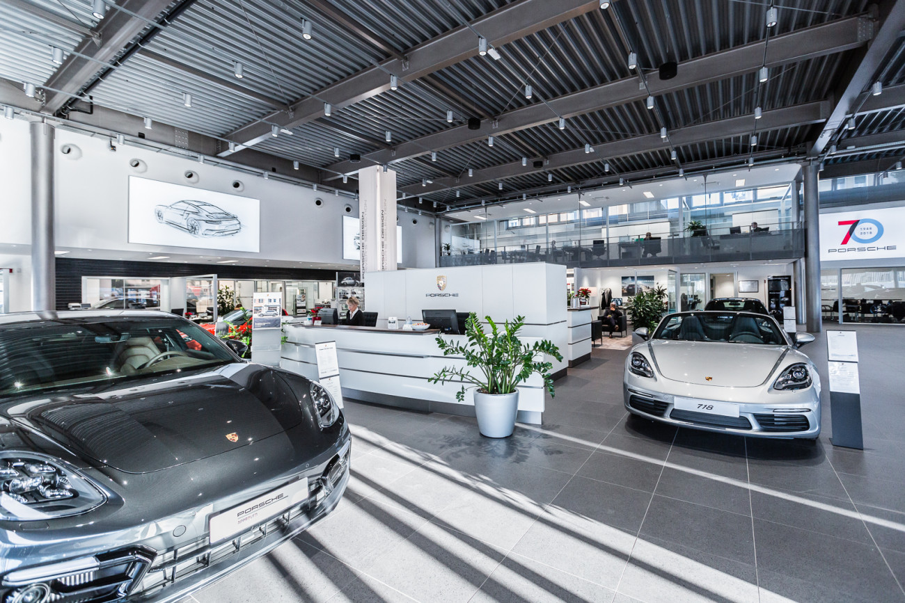 Centro Porsche Bologna, personale Centro Porsche Bologna